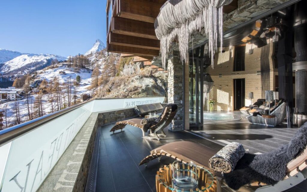 7 Luxury Vacations in Most Stunning Locations Around the World - The ...