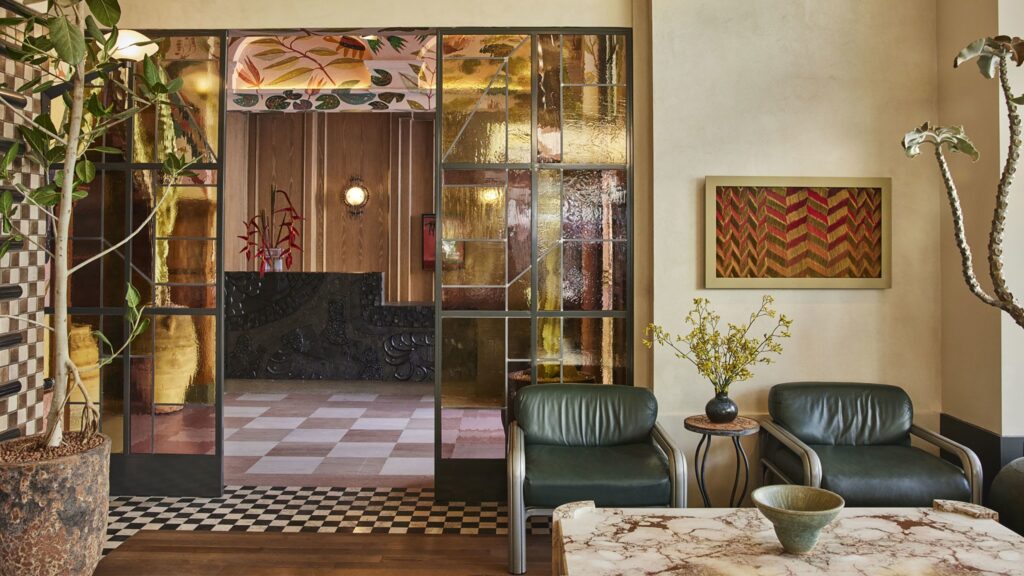 Innovative Hotel Room Design: New Concepts and Ideas for the Future ...