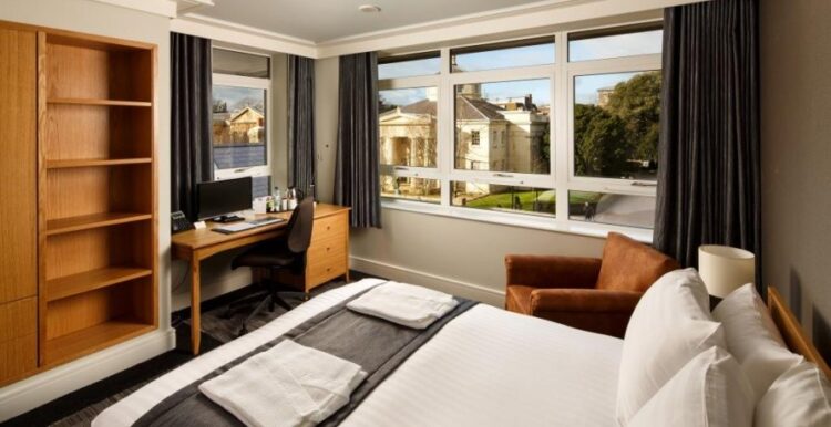 The Rise of Alternative best Accommodation: A Threat or an Opportunity ...